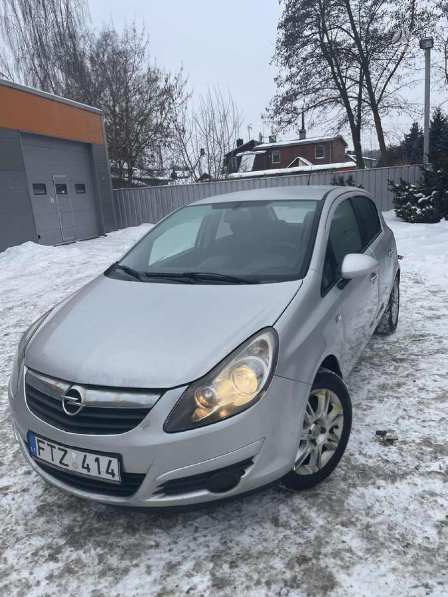 Grey Opel Corsa 2010 in Kaunas, with an engine capacity of 1.25 L and mileage of 278 thousand km for 1700 €, photo 1 on AUTOMOTO.COM.LV