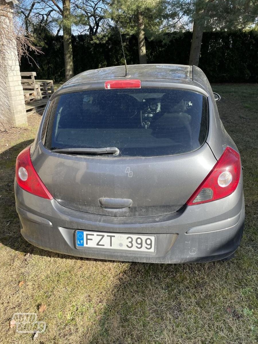 Pelēks Opel Corsa 2010 Viļņa, ar dzinēja tilpumu 1.00 L un nobraukumu 115 tūkst. km par 550 €, foto 5 vietnē AUTOMOTO.COM.LV
