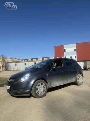 Grey Opel Corsa 2010 in Siauliai, with an engine capacity of 1.40 L and mileage of 200 thousand km for 1650 €, photo 3 on AUTOMOTO.COM.LV