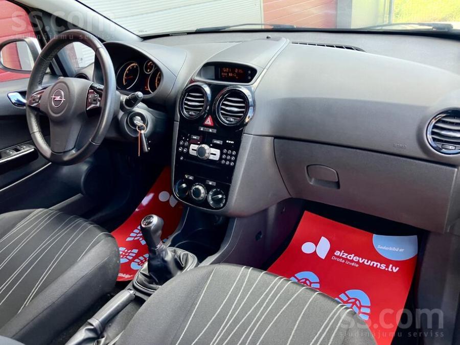 Pelēks Opel Corsa 2010 Talsi, ar dzinēja tilpumu 1.40 L un nobraukumu 156 tūkst. km par 3999 €, foto 15 vietnē AUTOMOTO.COM.LV