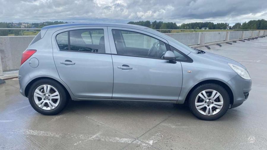 Grey Opel Corsa 2010 in Vilnius, with an engine capacity of 1.25 L and mileage of 181 thousand km for 2000 €, photo 5 on AUTOMOTO.COM.LV