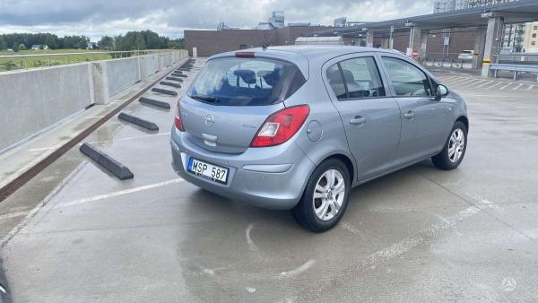 Pelēks Opel Corsa 2010 Viļņa, ar dzinēja tilpumu 1.25 L un nobraukumu 181 tūkst. km par 2000 €, foto 5 vietnē AUTOMOTO.COM.LV