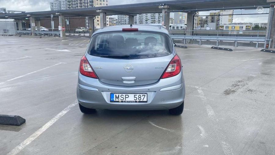 Grey Opel Corsa 2010 in Vilnius, with an engine capacity of 1.25 L and mileage of 181 thousand km for 2000 €, photo 7 on AUTOMOTO.COM.LV
