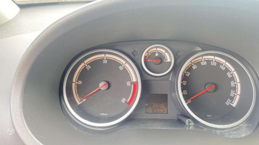 Grey Opel Corsa 2010 in Vilnius, with an engine capacity of 1.25 L and mileage of 181 thousand km for 2000 €, photo 19 on AUTOMOTO.COM.LV
