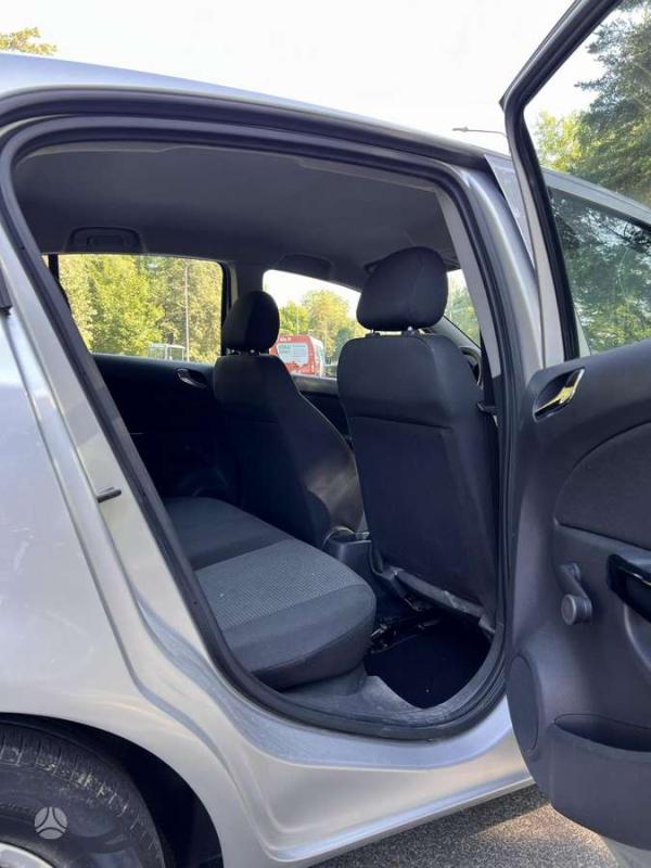 Grey Opel Corsa 2010 in Vilnius, with an engine capacity of 1.23 L and mileage of 126 thousand km for 2450 €, photo 9 on AUTOMOTO.COM.LV