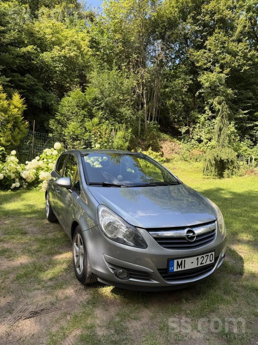 Pelēks Opel Corsa 2010 Ogre, ar dzinēja tilpumu 1.30 L un nobraukumu 360 tūkst. km par 1300 €, foto 1 vietnē AUTOMOTO.COM.LV