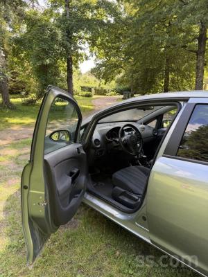 Pelēks Opel Corsa 2010 Ogre, ar dzinēja tilpumu 1.30 L un nobraukumu 360 tūkst. km par 1300 €, foto 4 vietnē AUTOMOTO.COM.LV