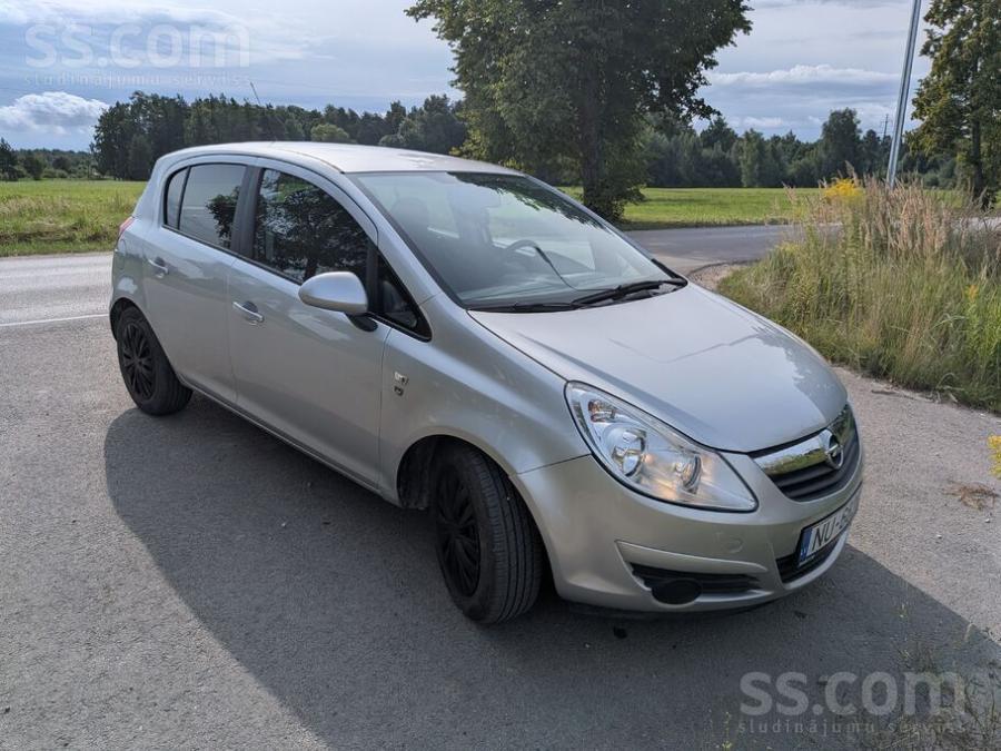 Grey Opel Corsa 2010 in Jelgava, with an engine capacity of 1.20 L and mileage of 202 thousand km for 3000 €, photo 4 on AUTOMOTO.COM.LV