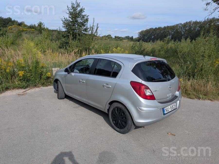 Grey Opel Corsa 2010 in Jelgava, with an engine capacity of 1.20 L and mileage of 202 thousand km for 3000 €, photo 7 on AUTOMOTO.COM.LV