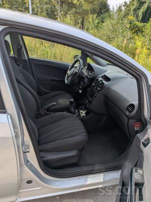 Grey Opel Corsa 2010 in Jelgava, with an engine capacity of 1.20 L and mileage of 202 thousand km for 3000 €, photo 9 on AUTOMOTO.COM.LV