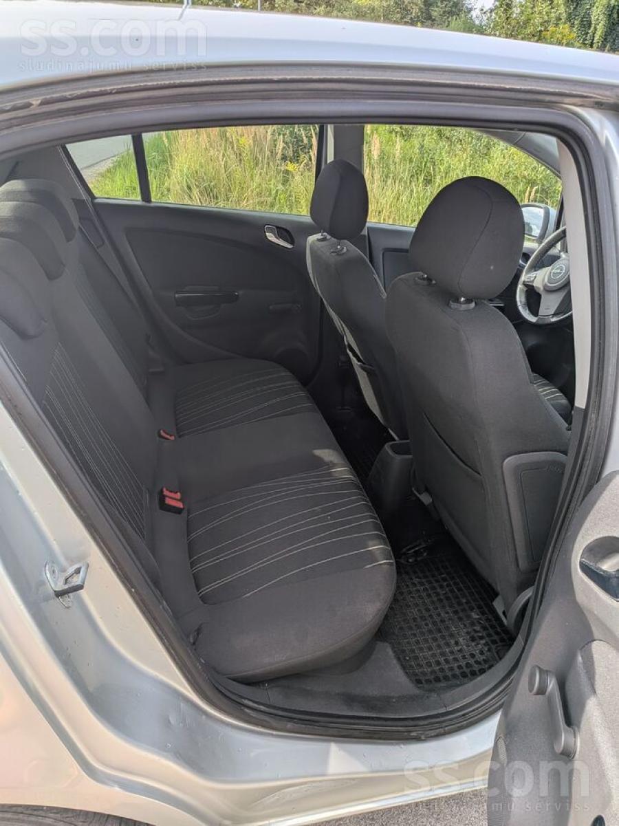 Grey Opel Corsa 2010 in Jelgava, with an engine capacity of 1.20 L and mileage of 202 thousand km for 3000 €, photo 10 on AUTOMOTO.COM.LV