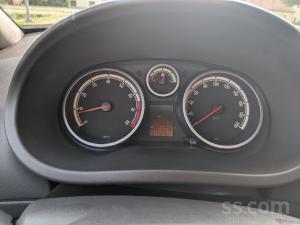 Grey Opel Corsa 2010 in Jelgava, with an engine capacity of 1.20 L and mileage of 202 thousand km for 3000 €, photo 14 on AUTOMOTO.COM.LV