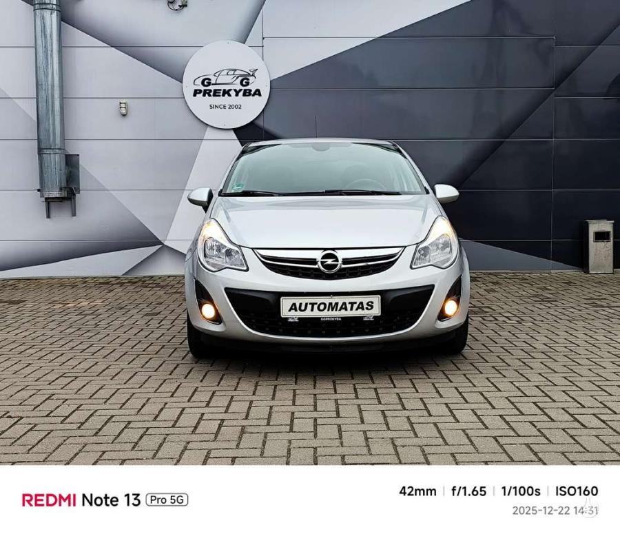Grey Opel Corsa 2011 in Kaunas, with an engine capacity of 1.40 L and mileage of 85 thousand km for 3950 €, photo 3 on AUTOMOTO.COM.LV