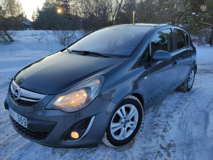 Grey Opel Corsa 2011 in Utena, with an engine capacity of 1.25 L and mileage of 241 thousand km for 2499 €, photo 1 on AUTOMOTO.COM.LV