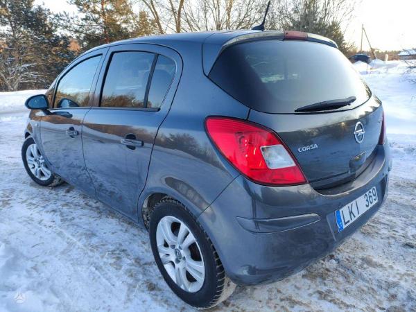 Grey Opel Corsa 2011 in Utena, with an engine capacity of 1.25 L and mileage of 241 thousand km for 2499 €, photo 4 on AUTOMOTO.COM.LV
