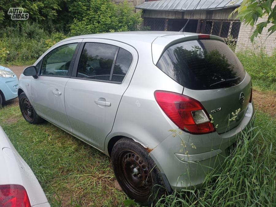 Pelēks Opel Corsa 2011 Kauņa, ar dzinēja tilpumu 1.30 L un nobraukumu 310 tūkst. km par 550 €, foto 4 vietnē AUTOMOTO.COM.LV