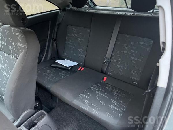 Grey Opel Corsa 2011 in Cesis, with an engine capacity of 1.30 L and mileage of 266 thousand km for 2950 €, photo 7 on AUTOMOTO.COM.LV