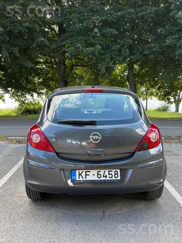 Grey Opel Corsa 2011 in Riga, with an engine capacity of 1.30 L and mileage of 181 thousand km for 3000 €, photo 3 on AUTOMOTO.COM.LV