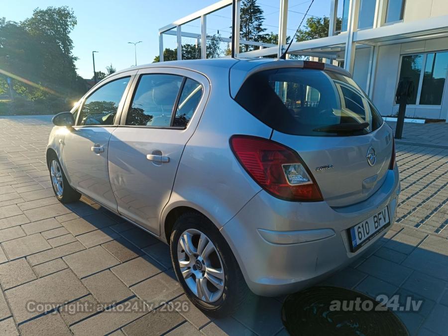 Pelēks Opel Corsa 2011 Tallina, ar dzinēja tilpumu 1.20 L un nobraukumu 165 tūkst. km par 1950 €, foto 8 vietnē AUTOMOTO.COM.LV