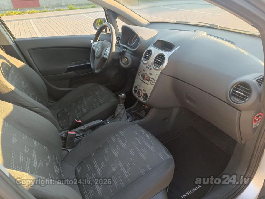 Pelēks Opel Corsa 2011 Tallina, ar dzinēja tilpumu 1.20 L un nobraukumu 165 tūkst. km par 1950 €, foto 11 vietnē AUTOMOTO.COM.LV