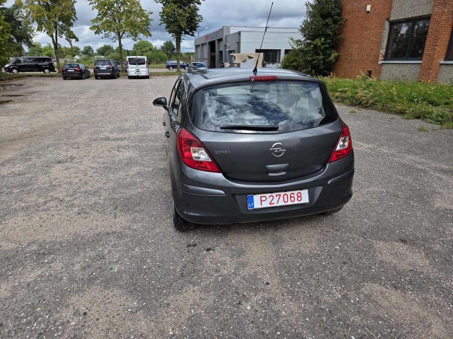 Pelēks Opel Corsa 2011 Šilutė, ar dzinēja tilpumu 1.23 L un nobraukumu 189 tūkst. km par 1700 €, foto 5 vietnē AUTOMOTO.COM.LV
