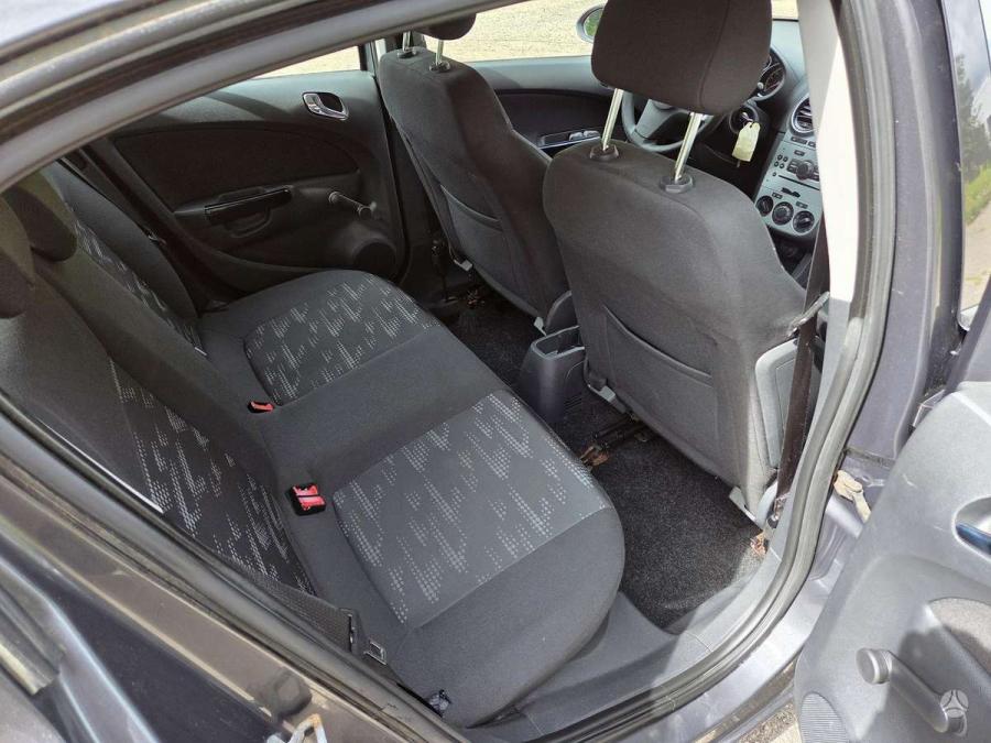 Pelēks Opel Corsa 2011 Šilutė, ar dzinēja tilpumu 1.23 L un nobraukumu 189 tūkst. km par 1700 €, foto 7 vietnē AUTOMOTO.COM.LV