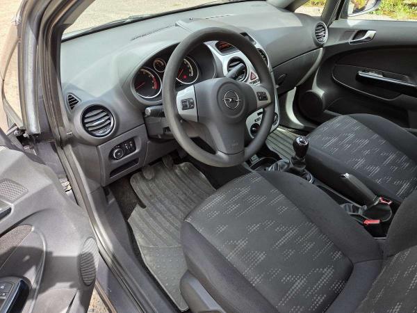 Pelēks Opel Corsa 2011 Šilutė, ar dzinēja tilpumu 1.23 L un nobraukumu 189 tūkst. km par 1700 €, foto 9 vietnē AUTOMOTO.COM.LV