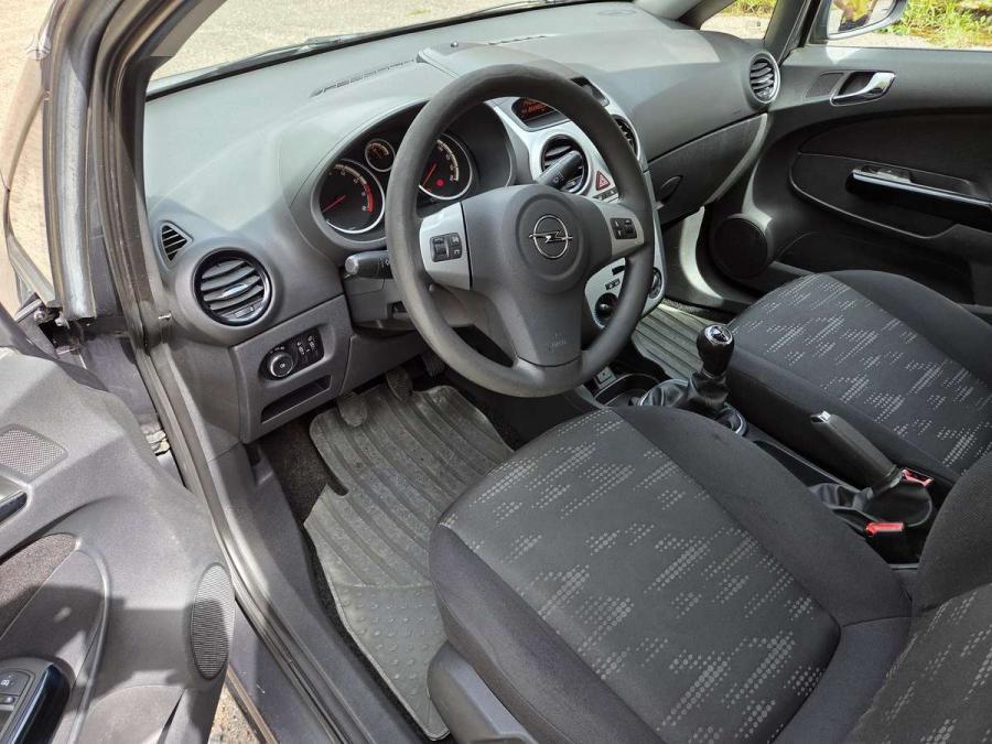 Pelēks Opel Corsa 2011 Šilutė, ar dzinēja tilpumu 1.23 L un nobraukumu 189 tūkst. km par 1700 €, foto 10 vietnē AUTOMOTO.COM.LV