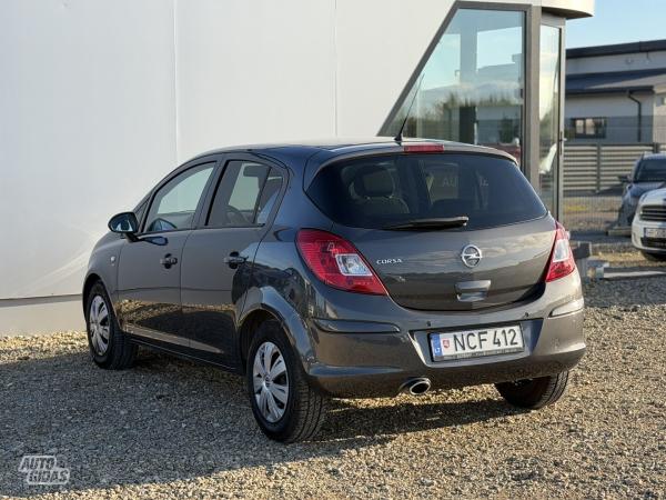 Pelēks Opel Corsa 2011 Šauļi, ar dzinēja tilpumu 1.40 L un nobraukumu 113 tūkst. km par 2500 €, foto 8 vietnē AUTOMOTO.COM.LV
