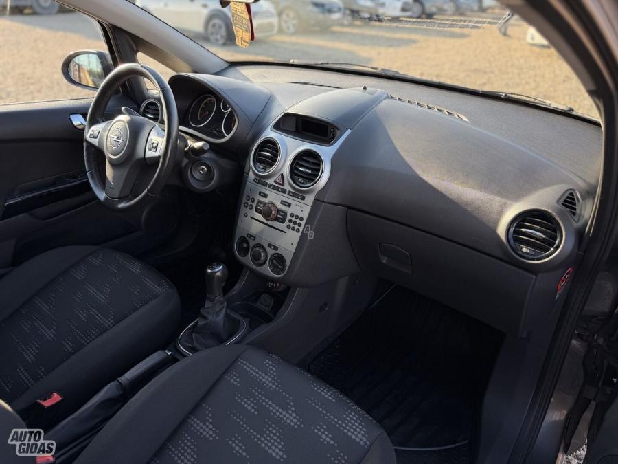 Pelēks Opel Corsa 2011 Šauļi, ar dzinēja tilpumu 1.40 L un nobraukumu 113 tūkst. km par 2500 €, foto 15 vietnē AUTOMOTO.COM.LV