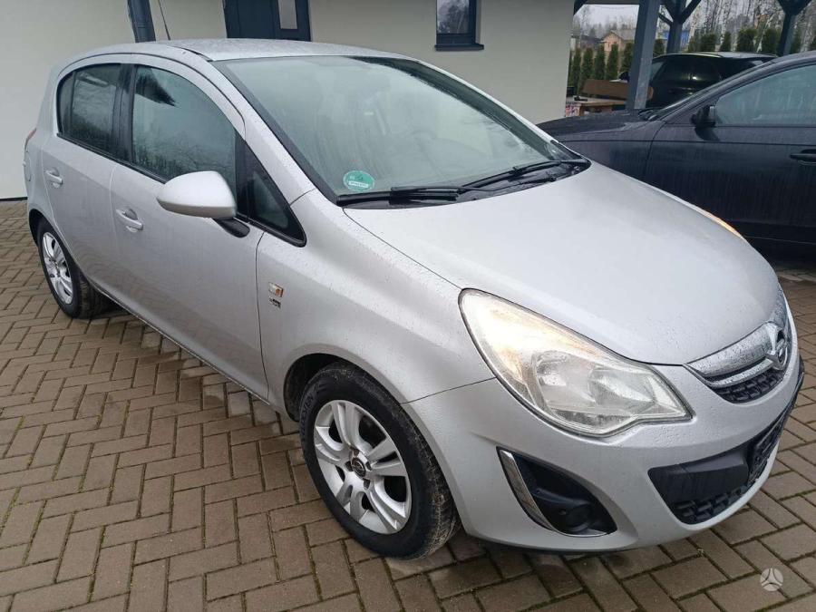 Grey Opel Corsa 2012 in Utena, with an engine capacity of 1.25 L and mileage of 340 thousand km for 2100 €, photo 3 on AUTOMOTO.COM.LV