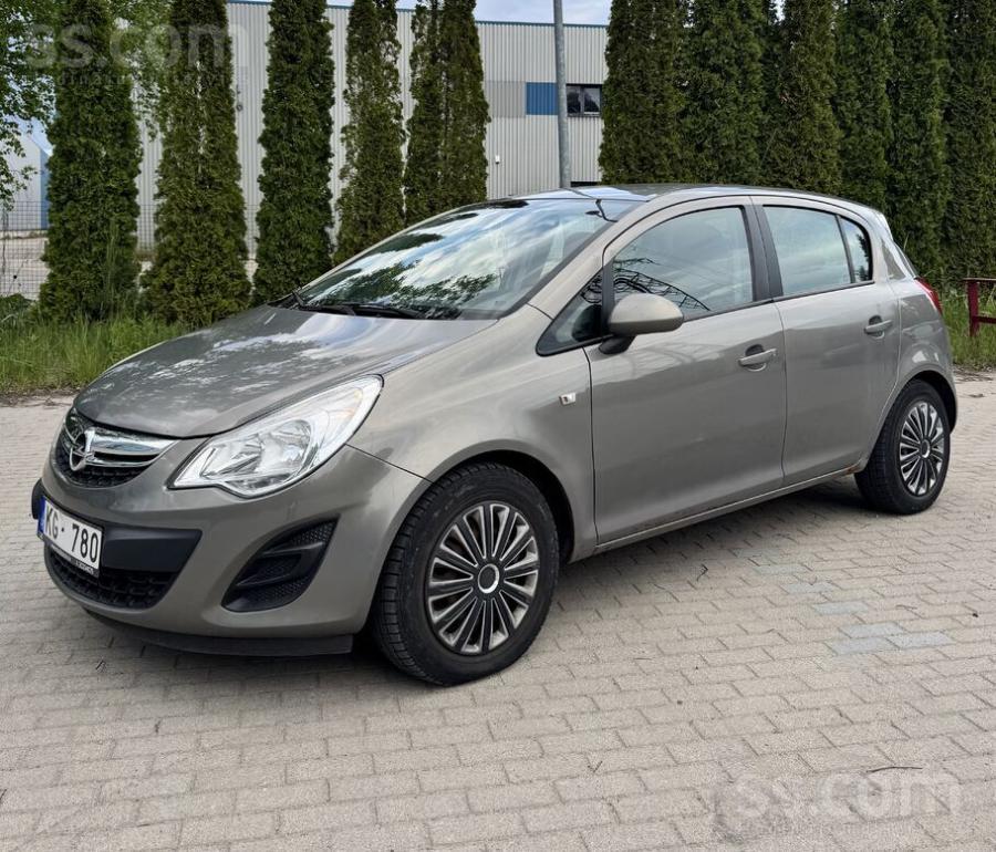 Grey Opel Corsa 2012 in Jurmala, with an engine capacity of 1.20 L and mileage of 227 thousand km for 1599 €, photo 4 on AUTOMOTO.COM.LV