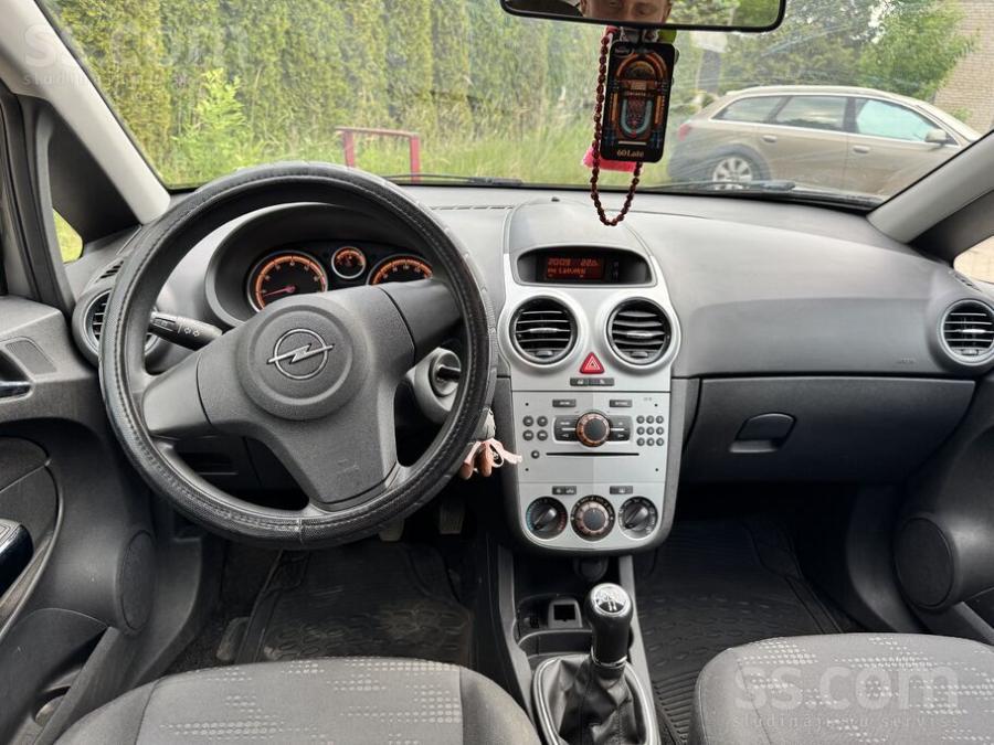 Grey Opel Corsa 2012 in Jurmala, with an engine capacity of 1.20 L and mileage of 227 thousand km for 1599 €, photo 7 on AUTOMOTO.COM.LV