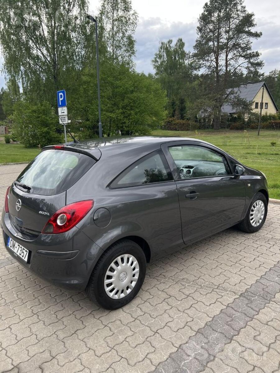 Grey Opel Corsa 2012 in Riga, with an engine capacity of 1.20 L and mileage of 209 thousand km for 2349 €, photo 5 on AUTOMOTO.COM.LV