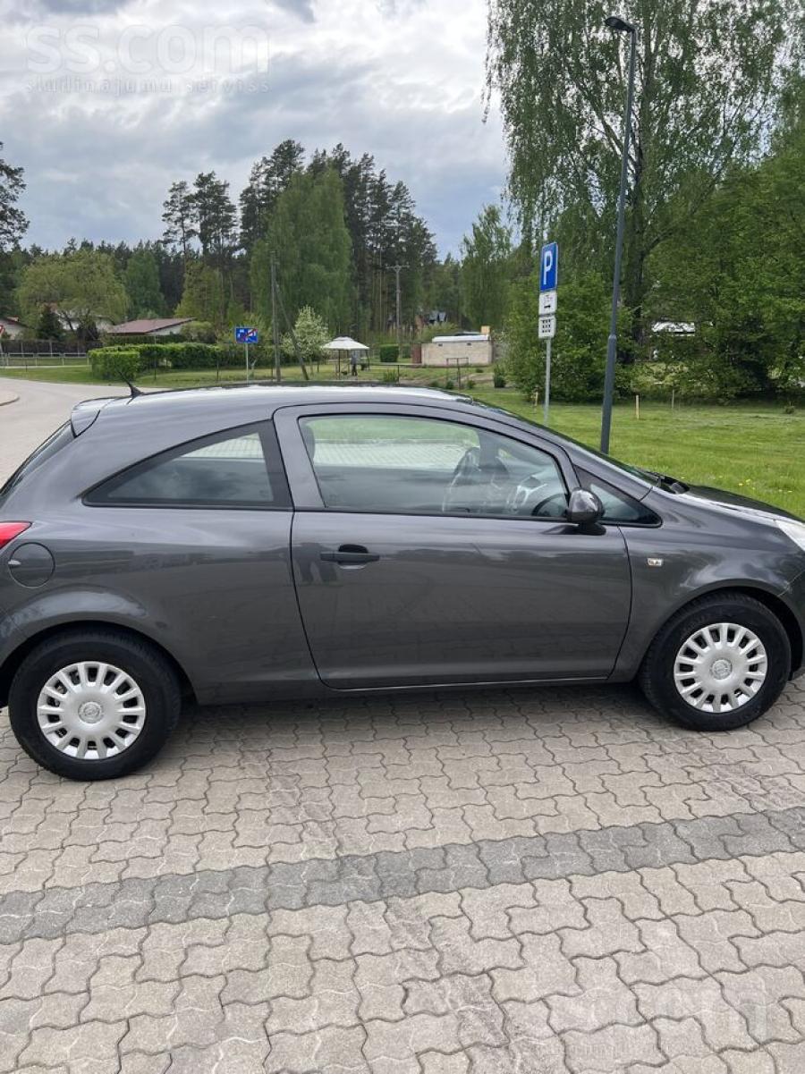 Grey Opel Corsa 2012 in Riga, with an engine capacity of 1.20 L and mileage of 209 thousand km for 2349 €, photo 6 on AUTOMOTO.COM.LV