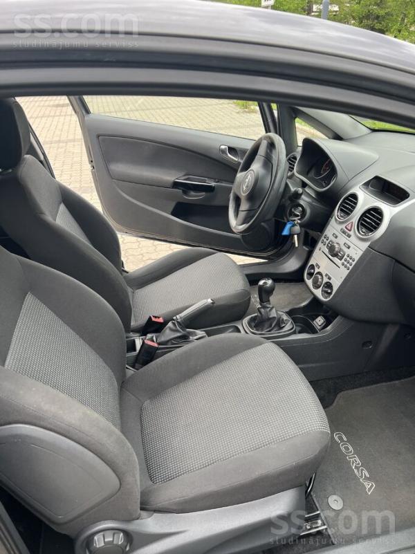 Pelēks Opel Corsa 2012 Rīga, ar dzinēja tilpumu 1.20 L un nobraukumu 209 tūkst. km par 2349 €, foto 9 vietnē AUTOMOTO.COM.LV