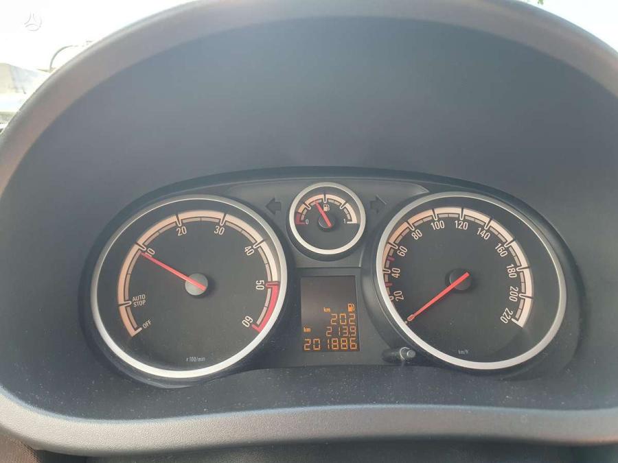 Grey Opel Corsa 2012 in Kaunas, with an engine capacity of 1.30 L and mileage of 201 thousand km for 2950 €, photo 13 on AUTOMOTO.COM.LV