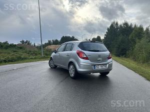 Grey Opel Corsa 2012 in Tukums, with an engine capacity of 1.30 L and mileage of 252 thousand km for 1650 €, photo 4 on AUTOMOTO.COM.LV