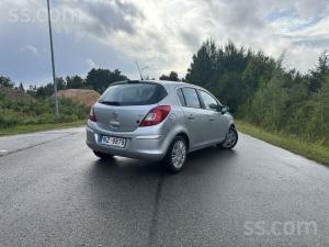 Grey Opel Corsa 2012 in Tukums, with an engine capacity of 1.30 L and mileage of 252 thousand km for 1650 €, photo 5 on AUTOMOTO.COM.LV