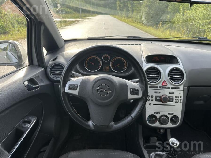 Grey Opel Corsa 2012 in Tukums, with an engine capacity of 1.30 L and mileage of 252 thousand km for 1650 €, photo 7 on AUTOMOTO.COM.LV