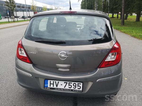 Opel Corsa 2012 in Riga on AUTOMOTO.COM.LV Grey Opel Corsa 2012 in Riga, with an engine capacity of 1.20 L and mileage of 0 thousand km for 2790 €, photo 6 on AUTOMOTO.COM.LV