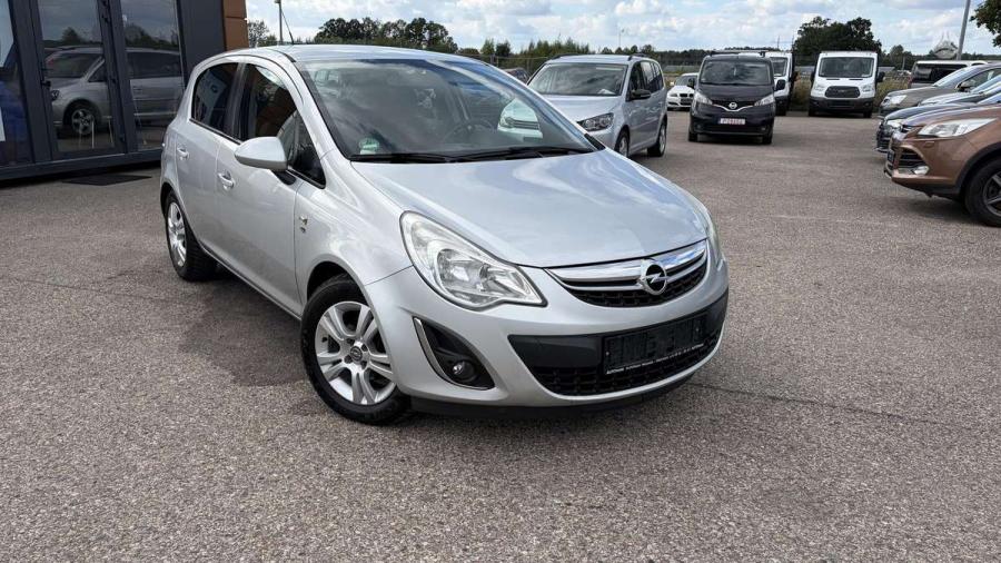 Pelēks Opel Corsa 2012 Marijampole, ar dzinēja tilpumu 1.30 L un nobraukumu 168 tūkst. km par 2950 €, foto 1 vietnē AUTOMOTO.COM.LV