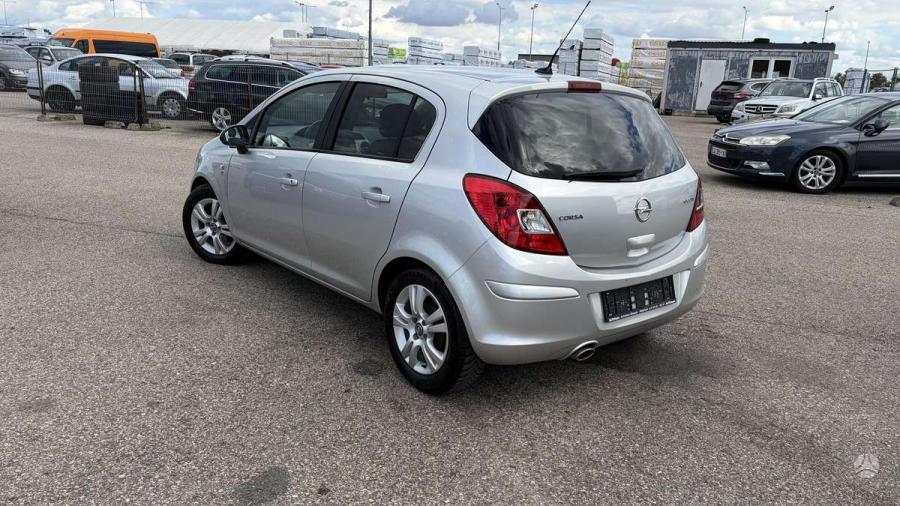 Pelēks Opel Corsa 2012 Marijampole, ar dzinēja tilpumu 1.30 L un nobraukumu 168 tūkst. km par 2950 €, foto 6 vietnē AUTOMOTO.COM.LV
