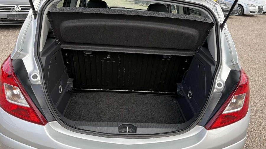 Pelēks Opel Corsa 2012 Marijampole, ar dzinēja tilpumu 1.30 L un nobraukumu 168 tūkst. km par 2950 €, foto 11 vietnē AUTOMOTO.COM.LV