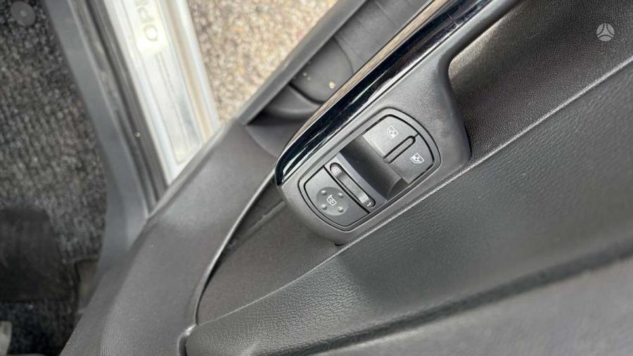 Pelēks Opel Corsa 2012 Marijampole, ar dzinēja tilpumu 1.30 L un nobraukumu 168 tūkst. km par 2950 €, foto 16 vietnē AUTOMOTO.COM.LV