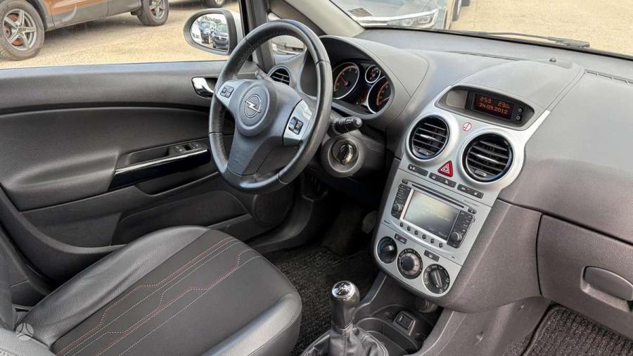 Pelēks Opel Corsa 2012 Marijampole, ar dzinēja tilpumu 1.30 L un nobraukumu 168 tūkst. km par 2950 €, foto 23 vietnē AUTOMOTO.COM.LV