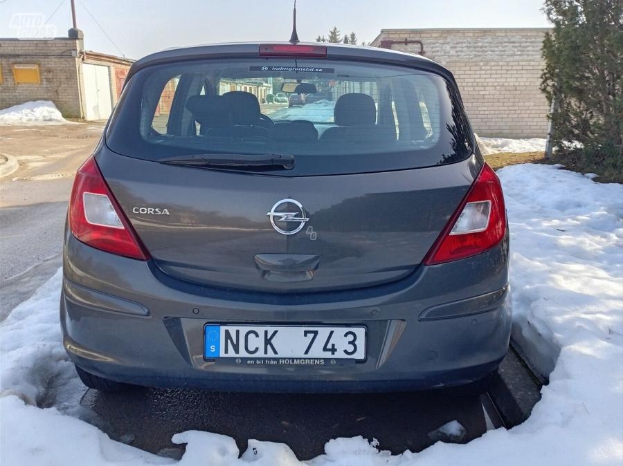 Grey Opel Corsa 2013 in Klaipeda, with an engine capacity of 1.20 L and mileage of 207 thousand km for 1299 €, photo 5 on AUTOMOTO.COM.LV