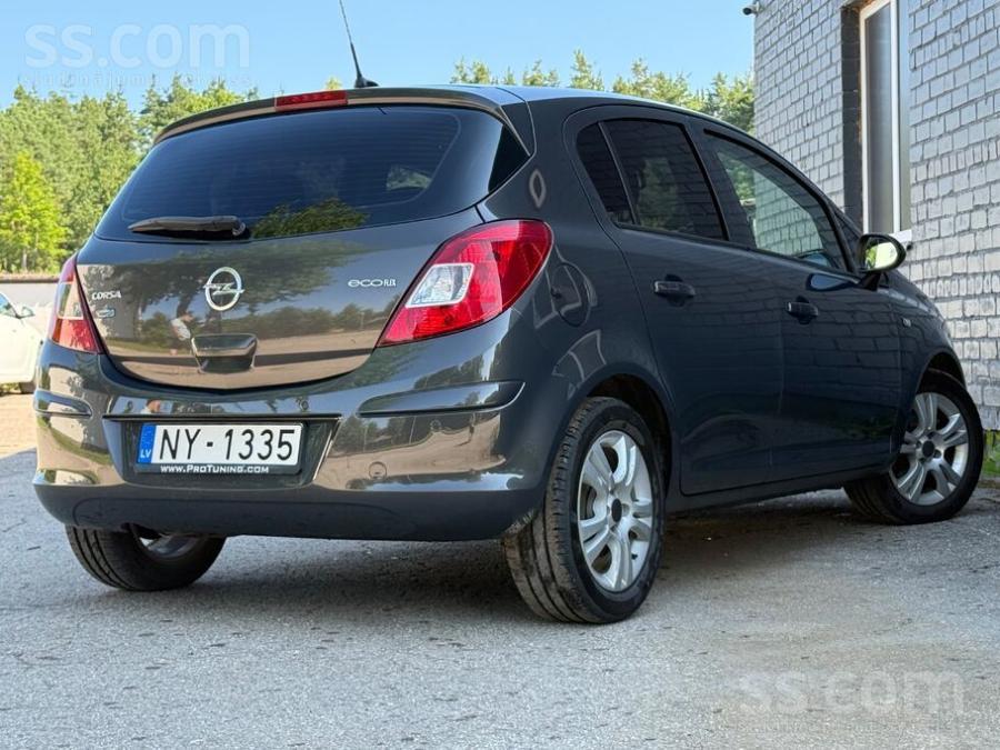 Grey Opel Corsa 2013 in Tukums, with an engine capacity of 1.30 L and mileage of 160 thousand km for 3499 €, photo 3 on AUTOMOTO.COM.LV