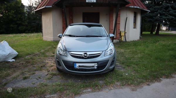 Pelēks Opel Corsa 2013 Kauņa, ar dzinēja tilpumu 1.40 L un nobraukumu 319 tūkst. km par 999 €, foto 2 vietnē AUTOMOTO.COM.LV