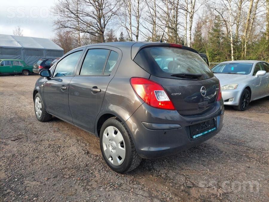 Pelēks Opel Corsa 2014 Cēsis, ar dzinēja tilpumu 1.30 L un nobraukumu 190 tūkst. km par 3990 €, foto 4 vietnē AUTOMOTO.COM.LV